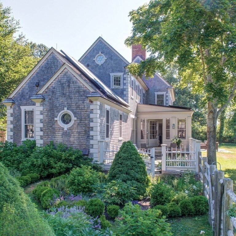 21 Cape Cod House Exterior Ideas for Style and Curb Appeal - Archi Refresh