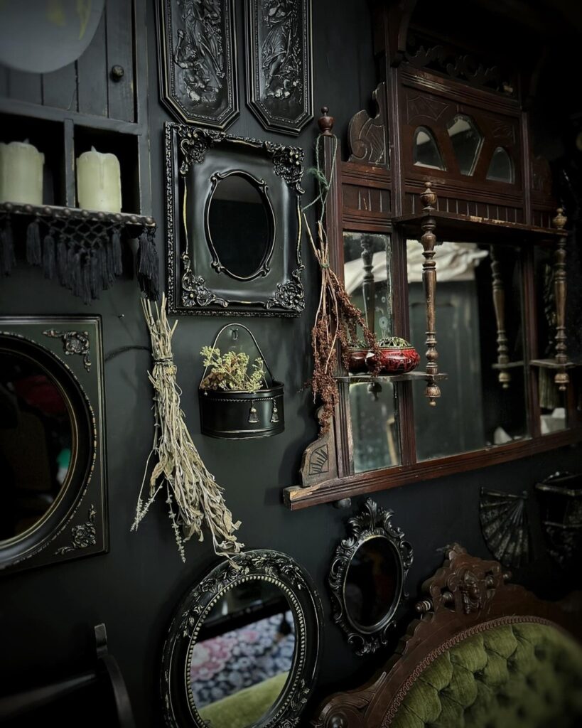 35 Gothic Decor Gems to Create a Mysteriously Elegant Home - Archi Refresh