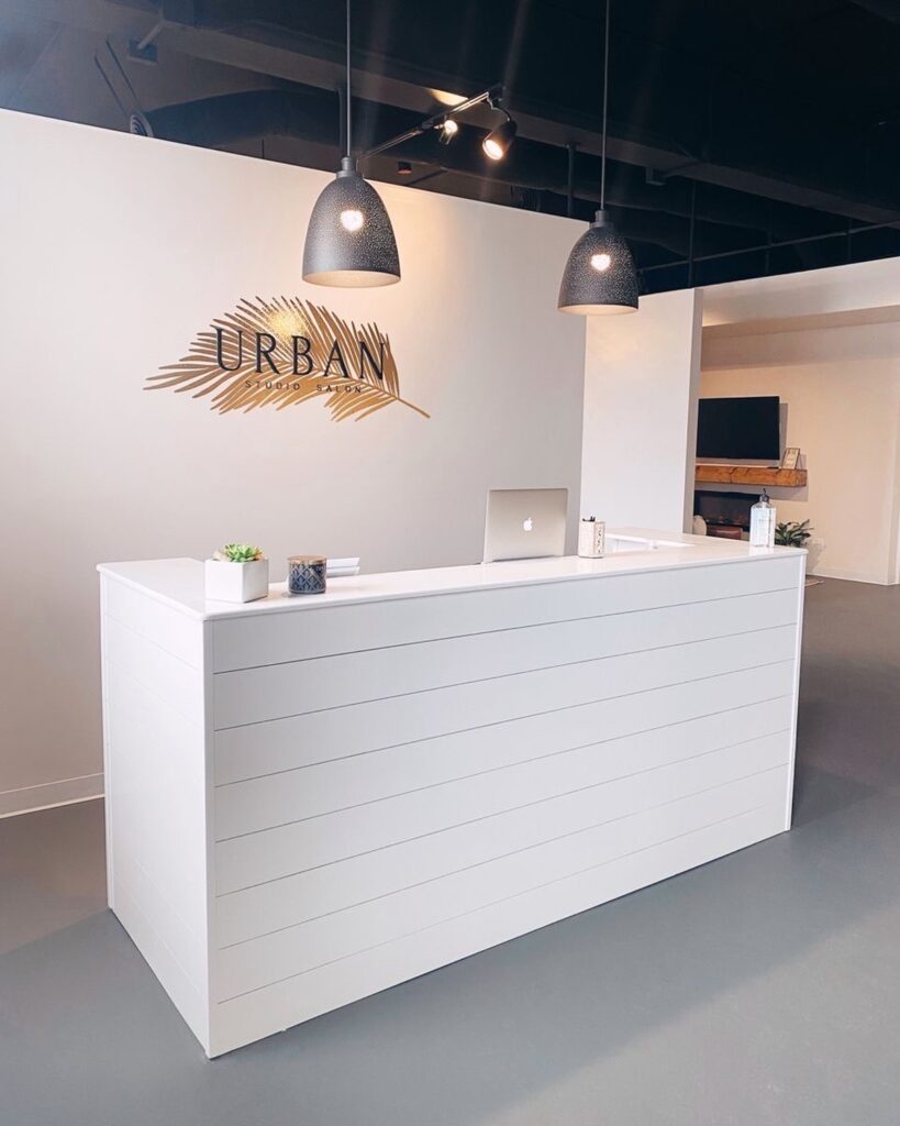 34 Trendsetting Reception Desk Designs for a Modern Look - Archi Refresh