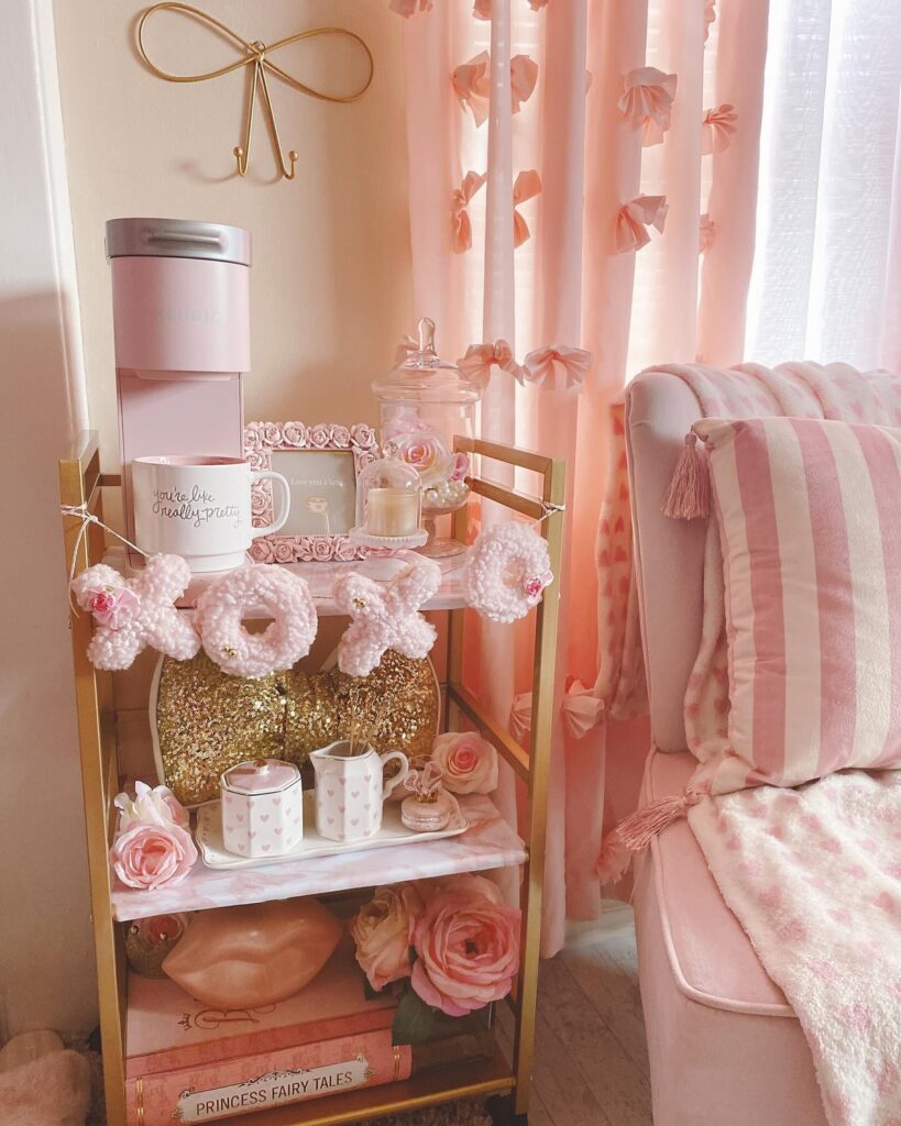 35 Lovely Pink Room Decor Ideas for a Soft and Elegant Look - Archi Refresh